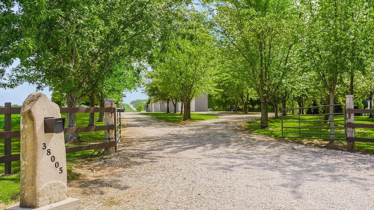 38005 E Stoenner Road, Sibley, MO 64088 | Crexi.com