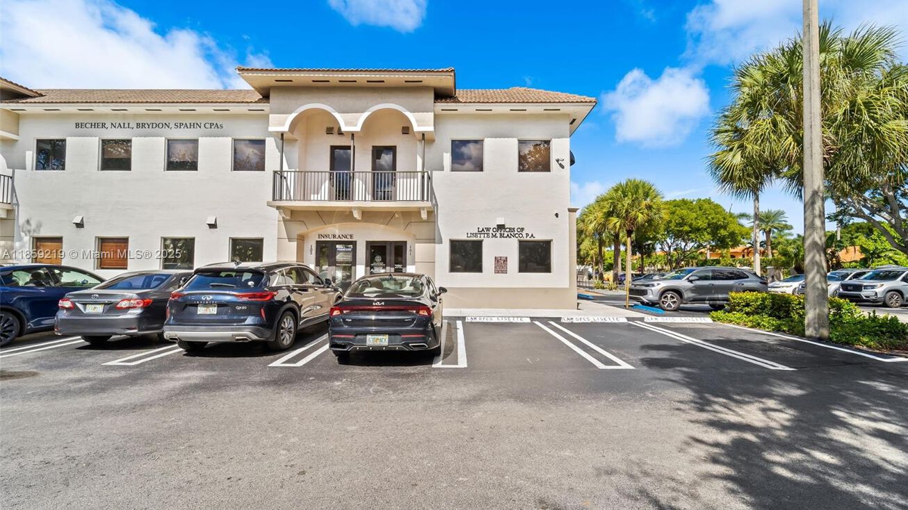 7900 NW 155th St # 101, Miami Lakes, FL 33016 | Crexi.com