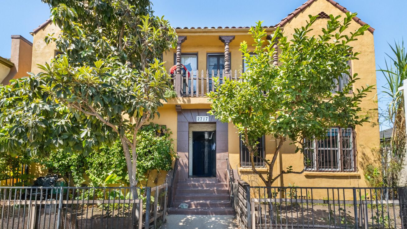 2717 S Budlong Ave, Los Angeles, CA 90007 | Crexi.com