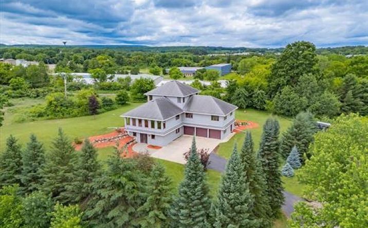 Wisconsin Dells, WI Commercial Real Estate for Sale | Crexi.com