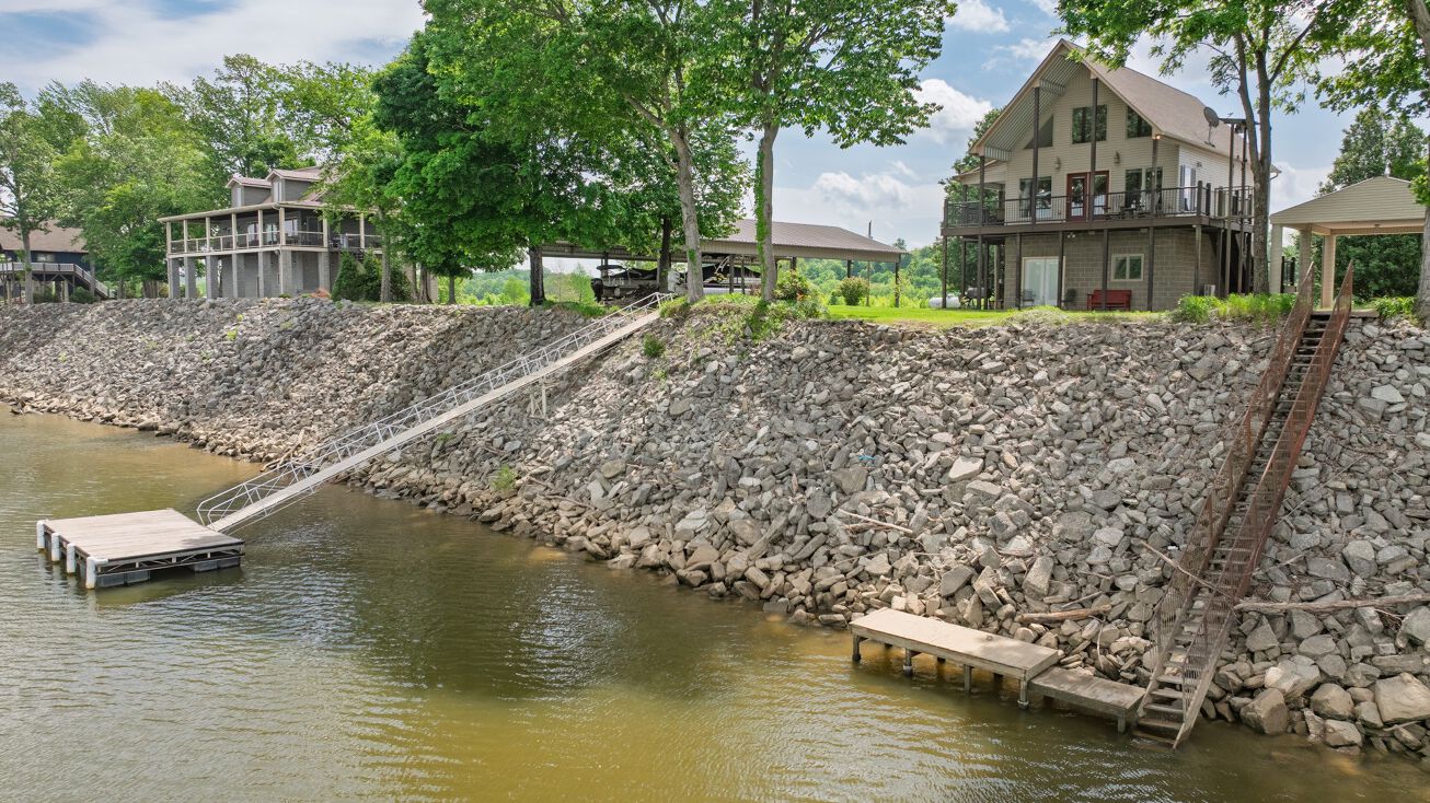 1885 Col James Hardin Dr, Clifton, TN 38425 | Crexi.com