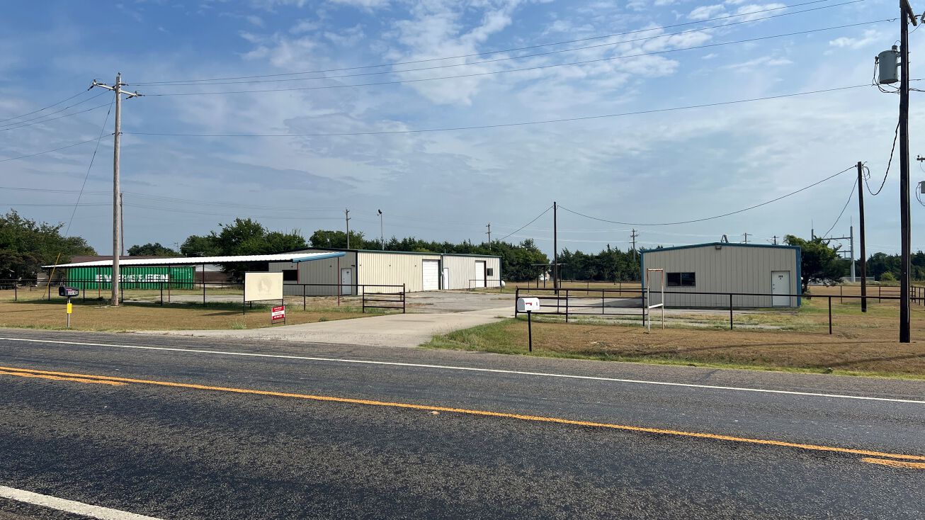 309 S Hwy 69 Trenton Tx 75490 Crexi