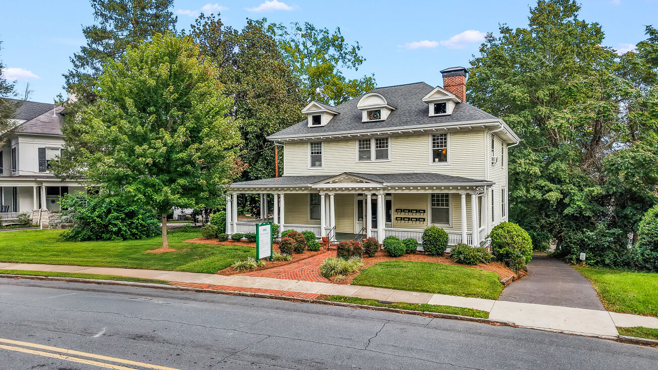 1066 W 4th St, Winston-Salem, NC 27101 | Crexi.com