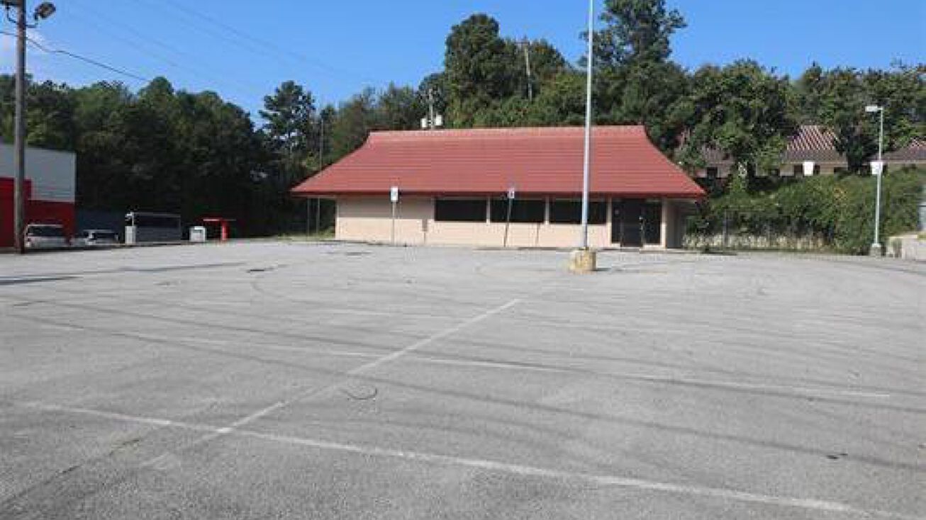 2424 Center Point Pkwy, Birmingham, AL 35215 | Crexi.com