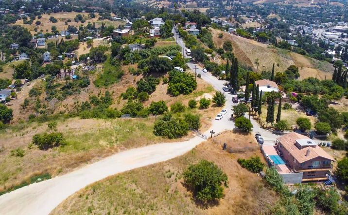 2929 Amethyst St, Los Angeles, CA 90032 | Crexi.com