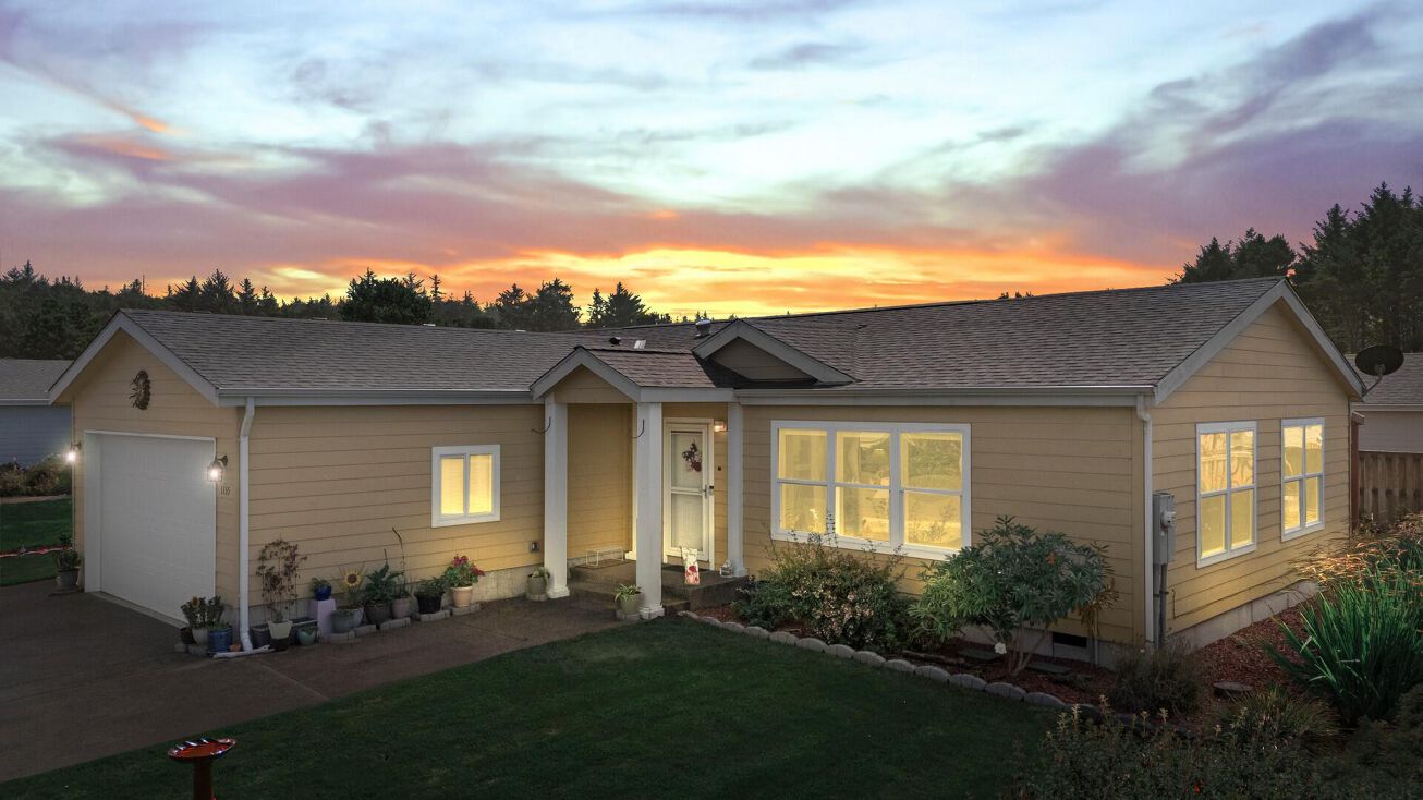 1155 SW Sailfish Loop, Waldport, OR 97394 | Crexi.com