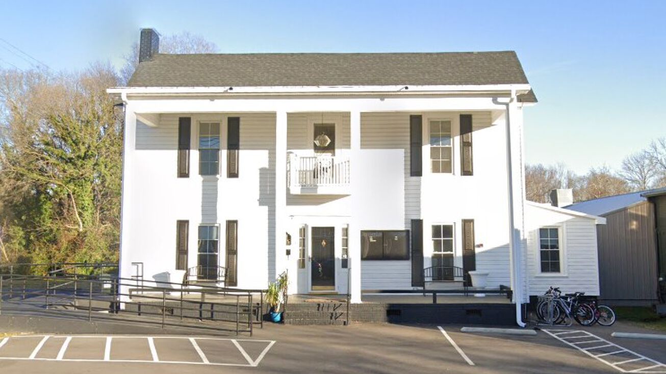 306 N Main St, Clover, SC 29710 | Crexi.com