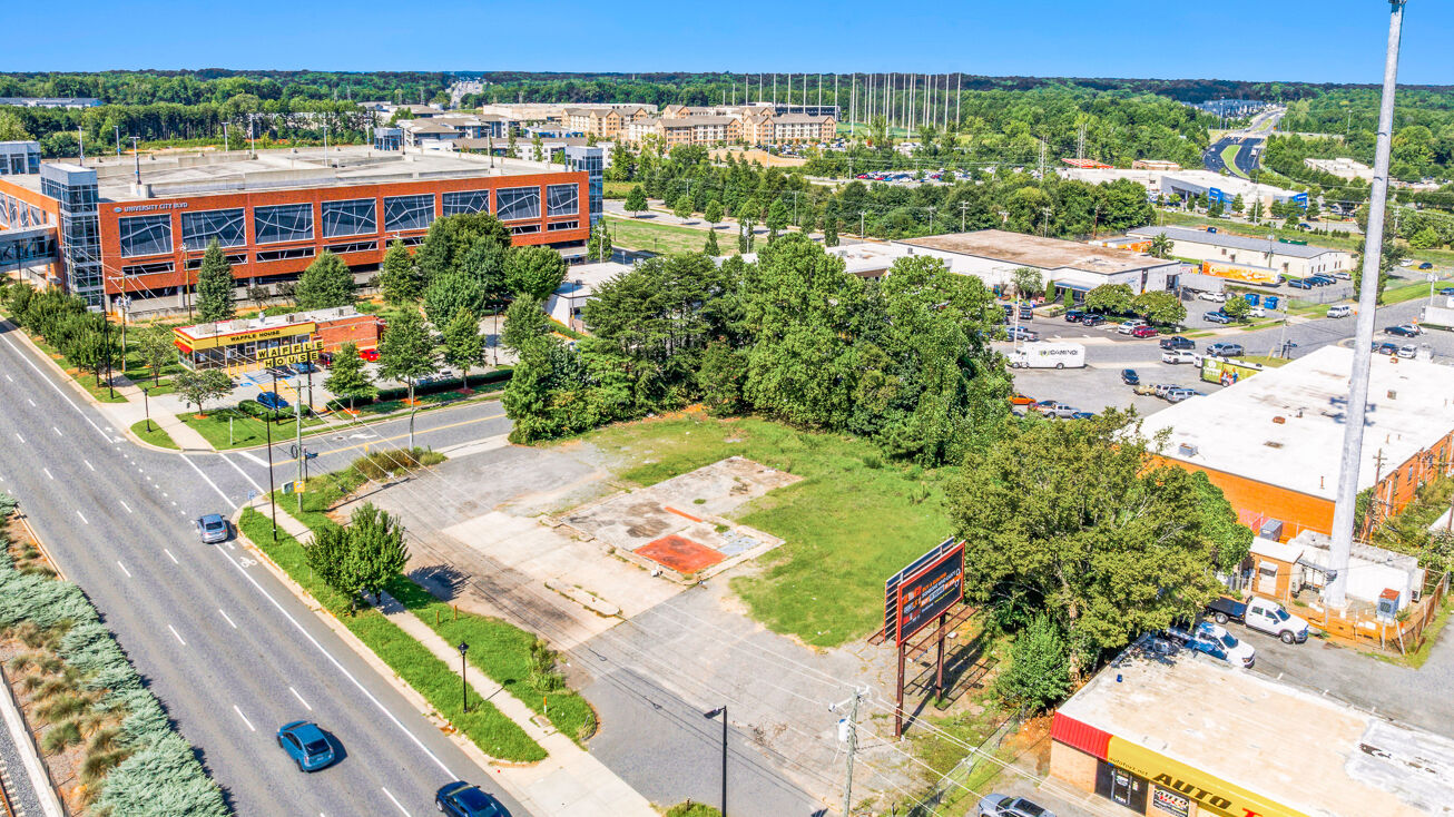 7305 N Tryon Street, Charlotte, NC 28262 | Crexi.com