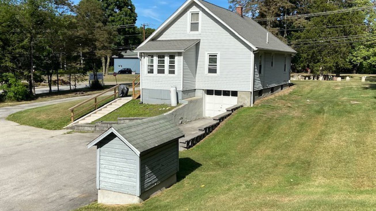 715-717 Sergeant Palmateer, Wappingers Falls, NY 12590 | Crexi.com