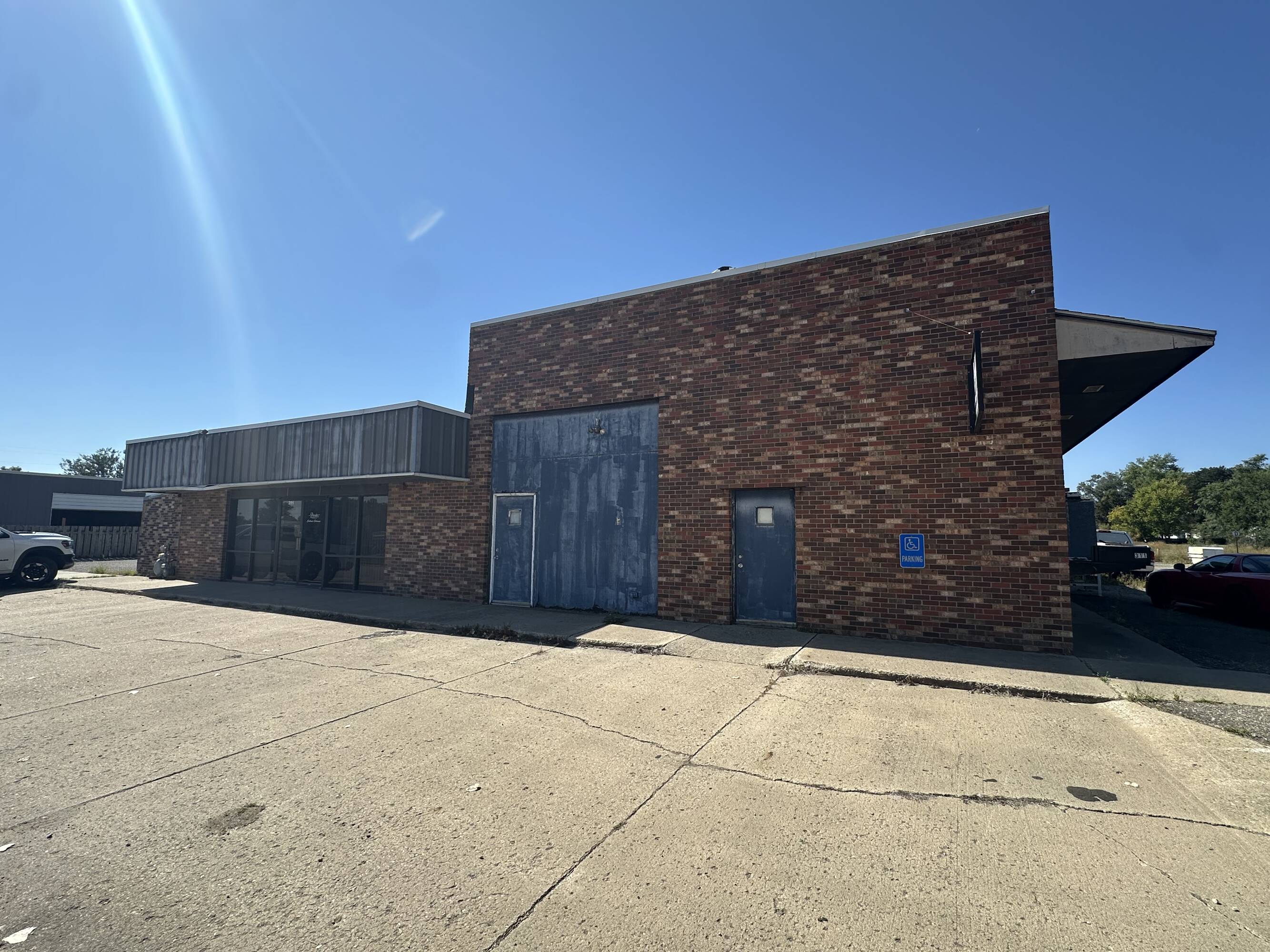 311 S Union Ave, Madison, SD 57042 | Crexi.com