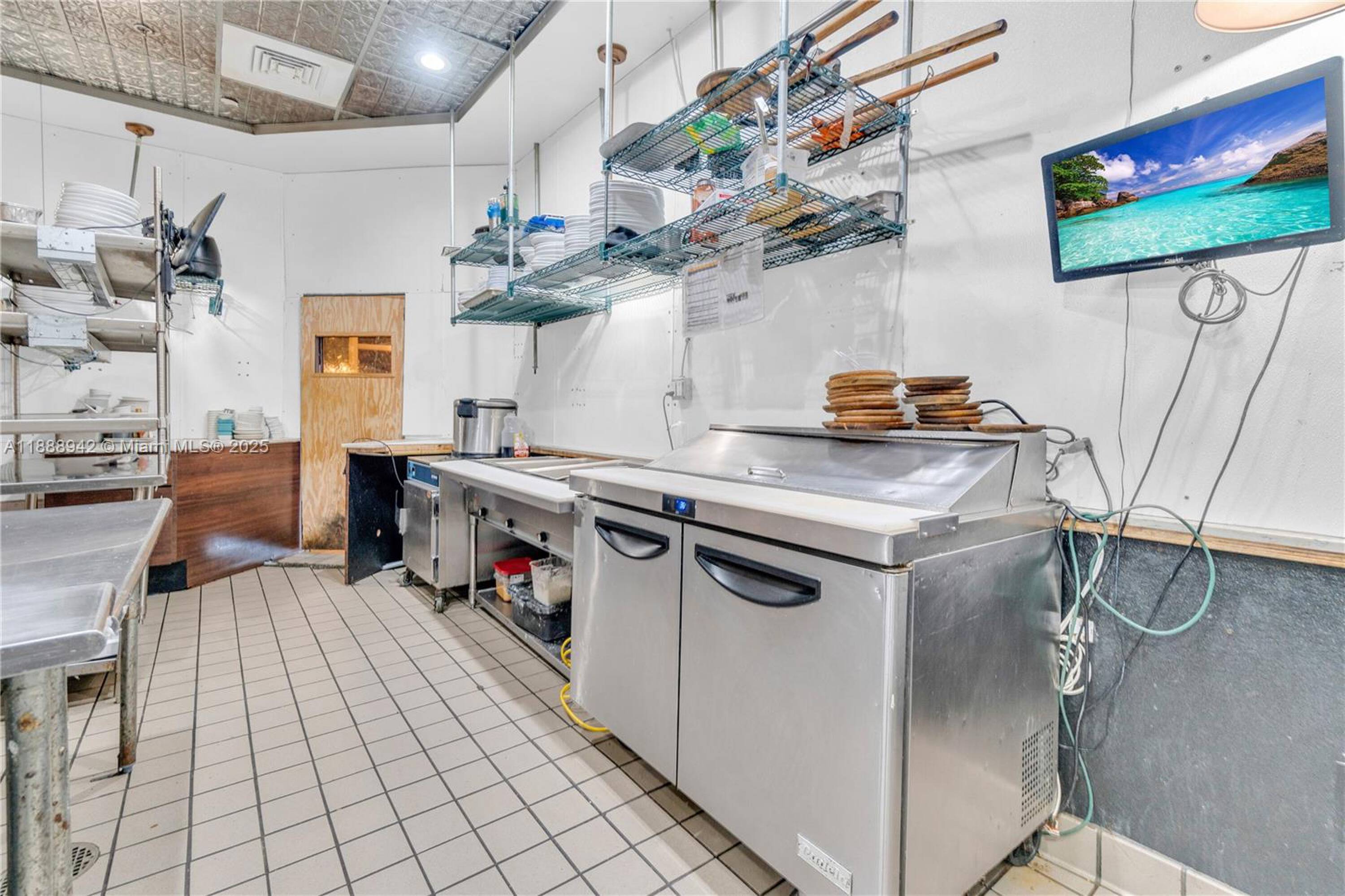 TURN-KEY RESTAURANT N STATE ROAD 7, Coral Springs, FL 33073 | Crexi.com