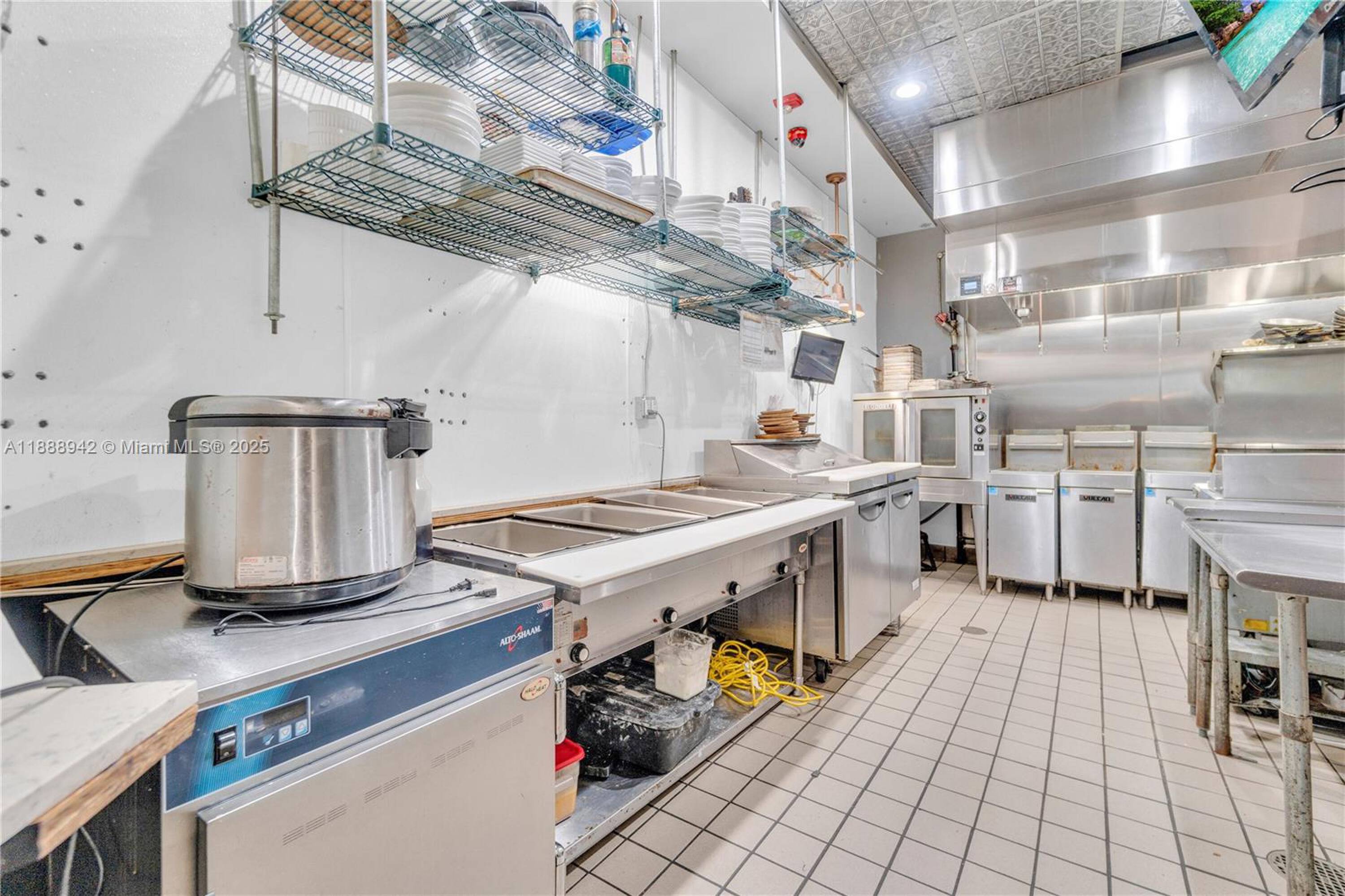 TURN-KEY RESTAURANT N STATE ROAD 7, Coral Springs, FL 33073 | Crexi.com