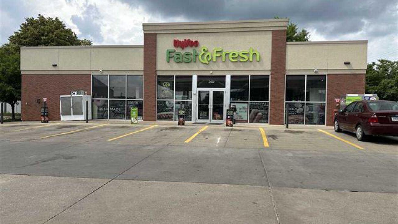 260 Stevens Dr, Iowa City, IA 52240 | Crexi.com