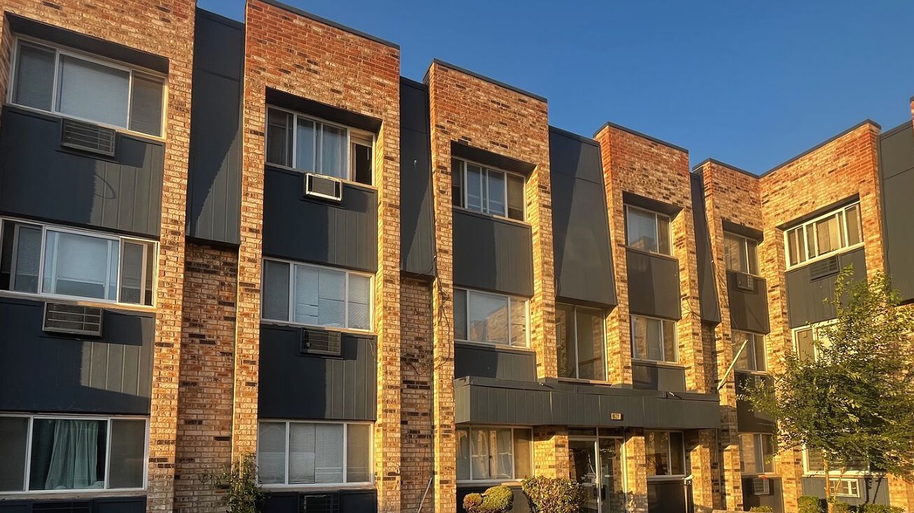 8613 W Foster Avenue, Chicago, IL 60656 | Crexi.com