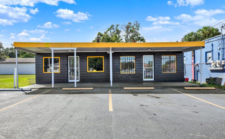 Featured The Brooks Realty Group Property Listings | Crexi.com