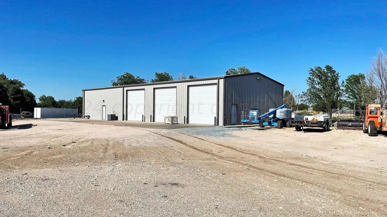 110 N Main St, Perryton, TX 79070 | Crexi.com