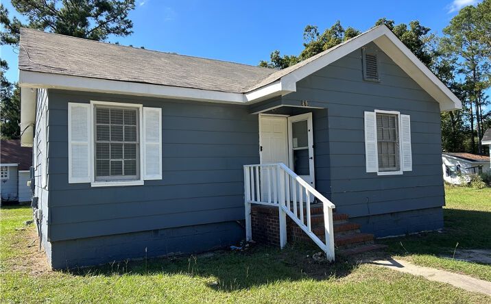 1600 Easterling Dr, Spring Lake, NC 28390 | Crexi.com