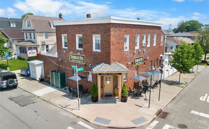 9-17 Clintonville Street, New York, NY 11357 | Crexi.com