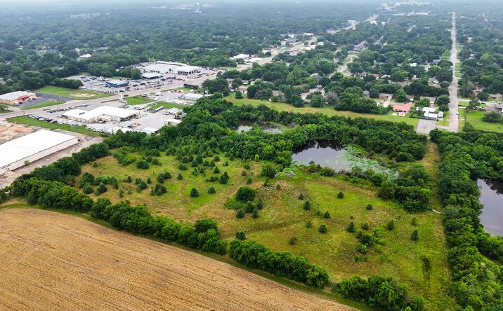 White Street and Russell Street, Bonham, TX 75418 | Crexi.com