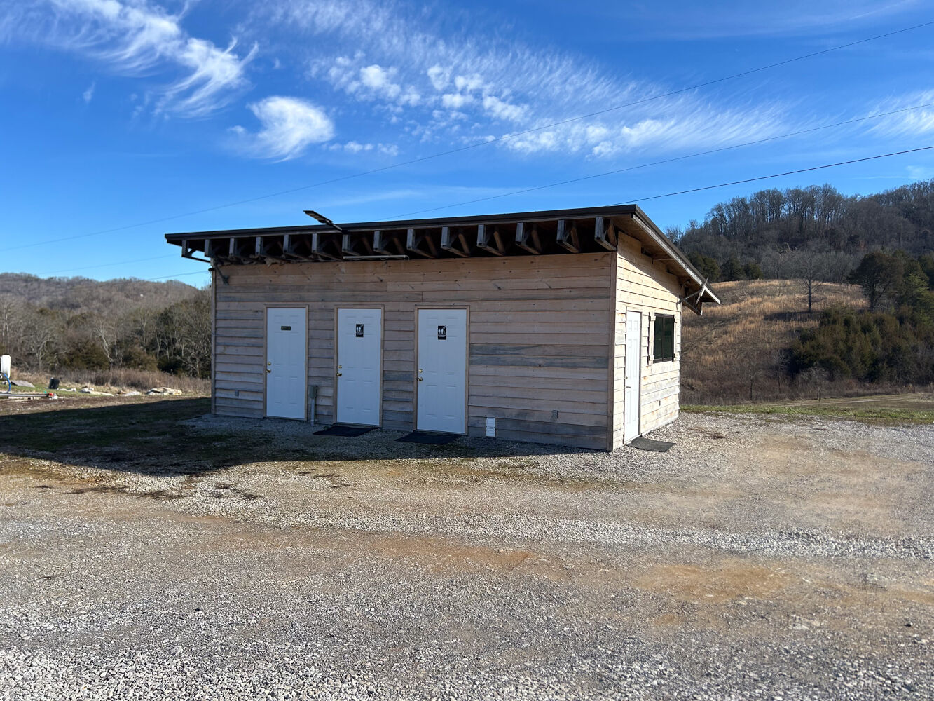 345 HICKORY VALLEY RD Maynardville TN 37807-4825 APN: 036 04801 | Crexi.com