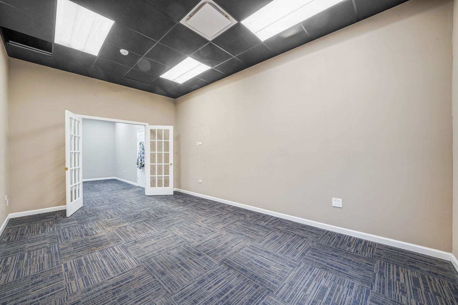 4144 Sunrise Hwy, Massapequa, NY 11758 | Crexi.com