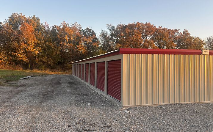 1107 E 10th St, Carrollton, MO 64633 | Crexi.com