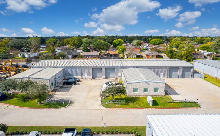 1261 BUTLER RD League City TX 77573 APN: 601808 | Crexi.com