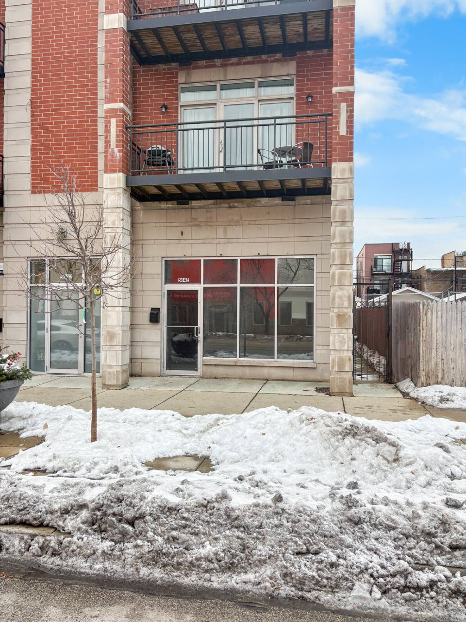 5642 N Broadway, Chicago, IL 60660 | Crexi.com