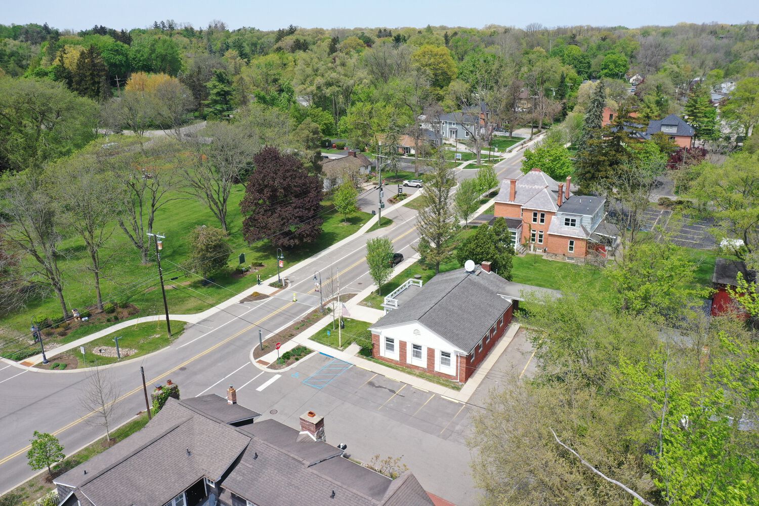 32406 Franklin Rd, Franklin, MI 48025 | Crexi.com