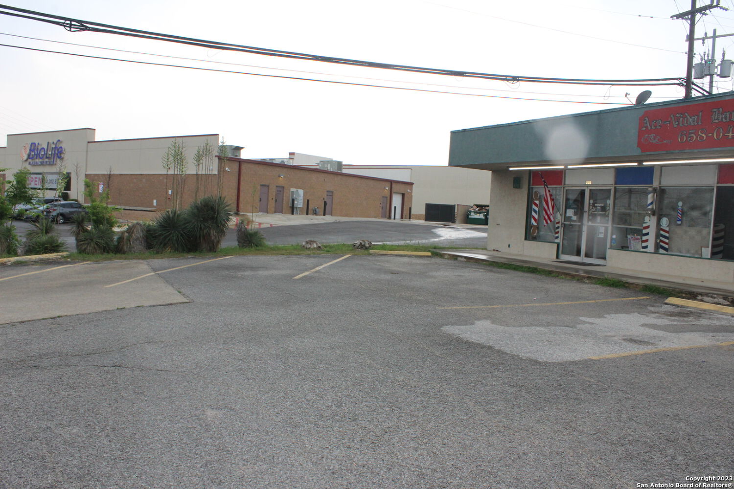 233 Athenian, Universal City, TX 78148 | Crexi.com