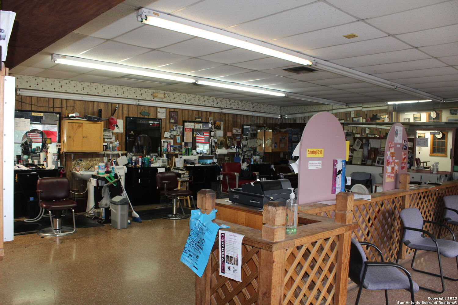 233 Athenian, Universal City, TX 78148 | Crexi.com