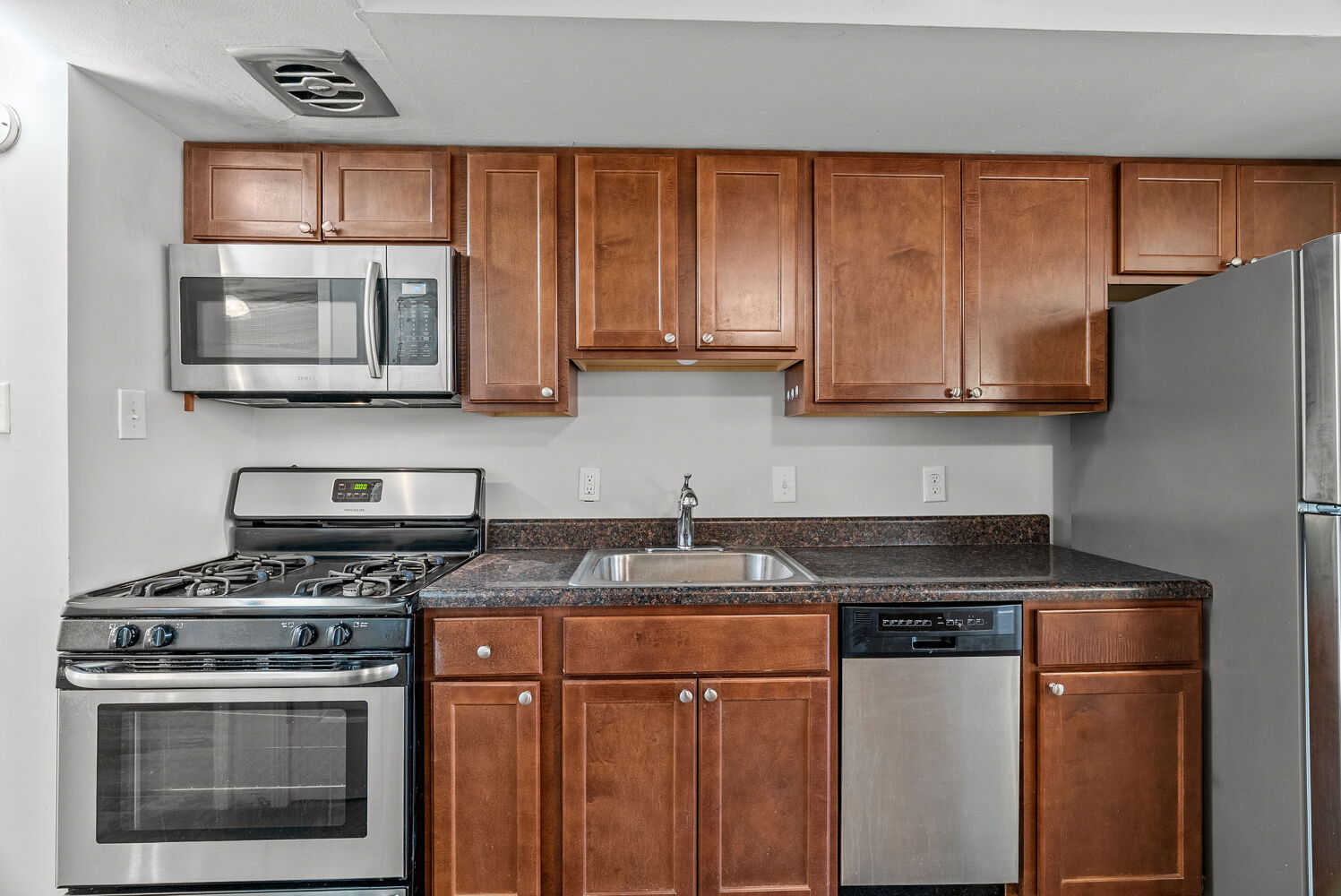 5225 Southwest Ave, St. Louis, MO 63139 | Crexi.com