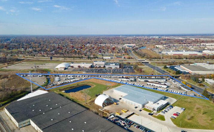 23900 OUTER DR W Melvindale MI 48122-2214 APN: 47 011 06 0041 003 ...