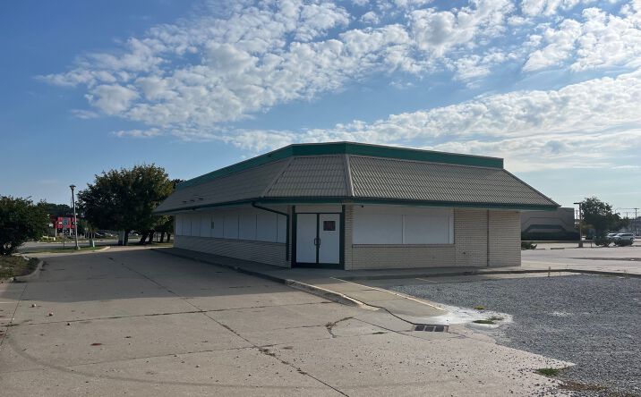 1920 Lower Muscatine Rd, Iowa City, IA 52240 | Crexi.com