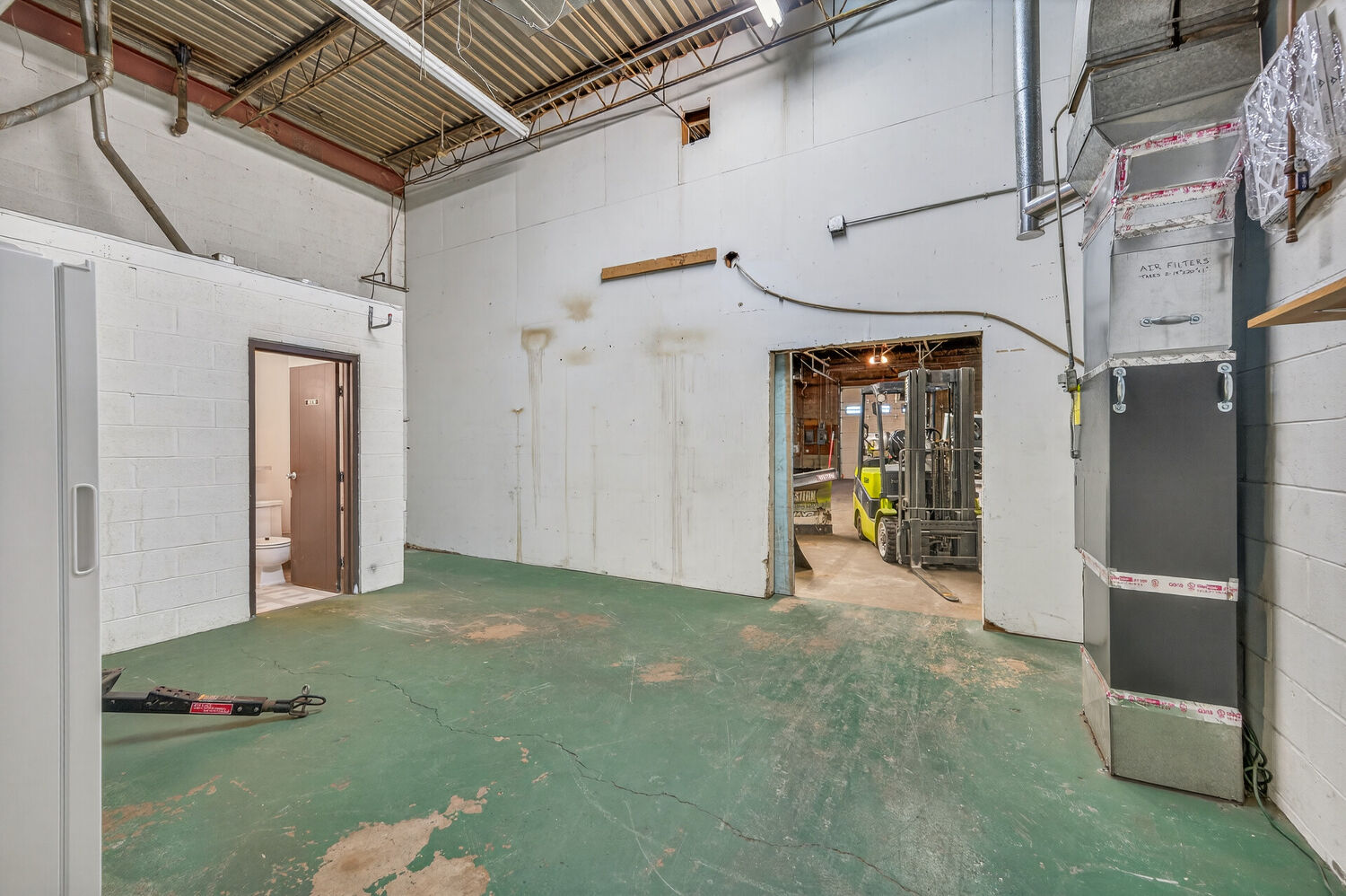 5201 Lakeland Ave N, Minneapolis, MN 55429 | Crexi.com