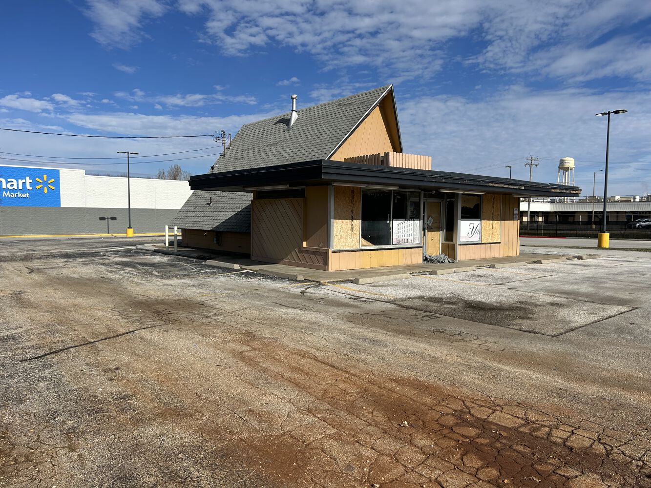 1839 E Bennett St, Springfield, MO 65804 | Crexi.com