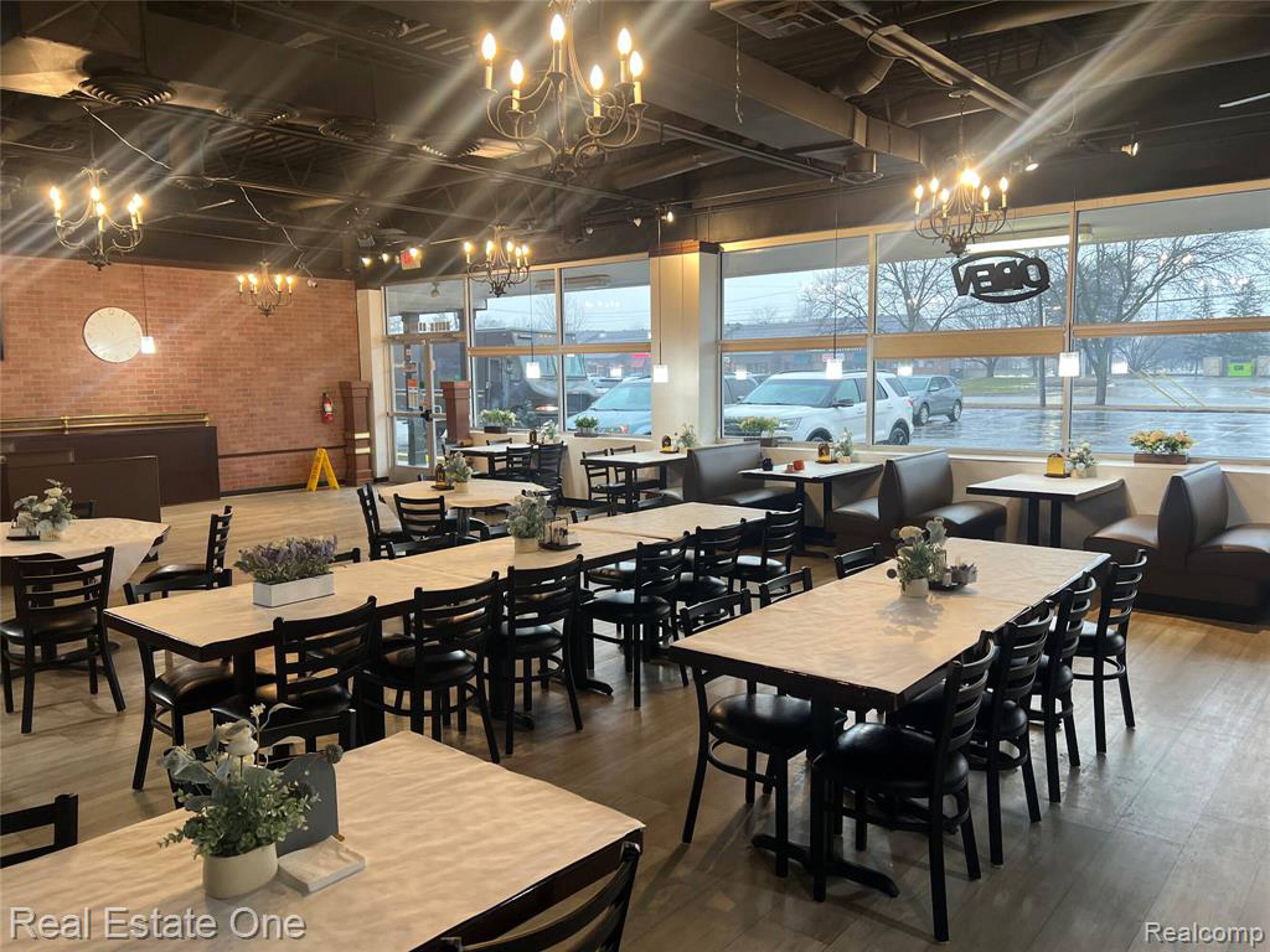 15280 15 mile Road, Sterling Heights, MI 48312 | Crexi.com