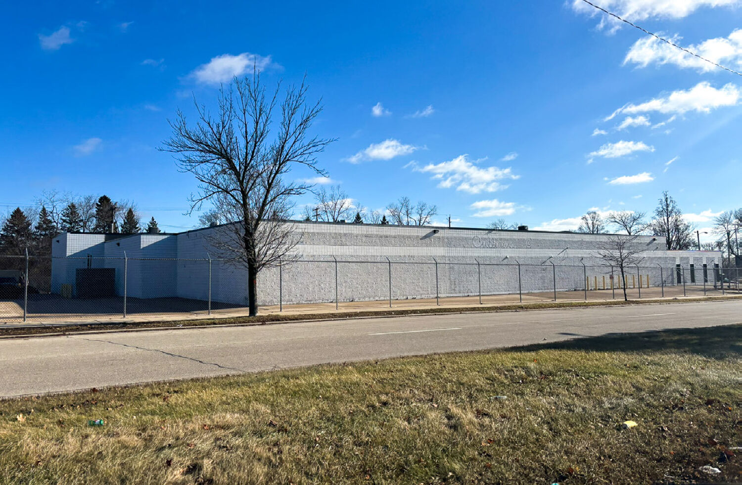 5920 W Bender Ct, Milwaukee, WI 53218 | Crexi.com