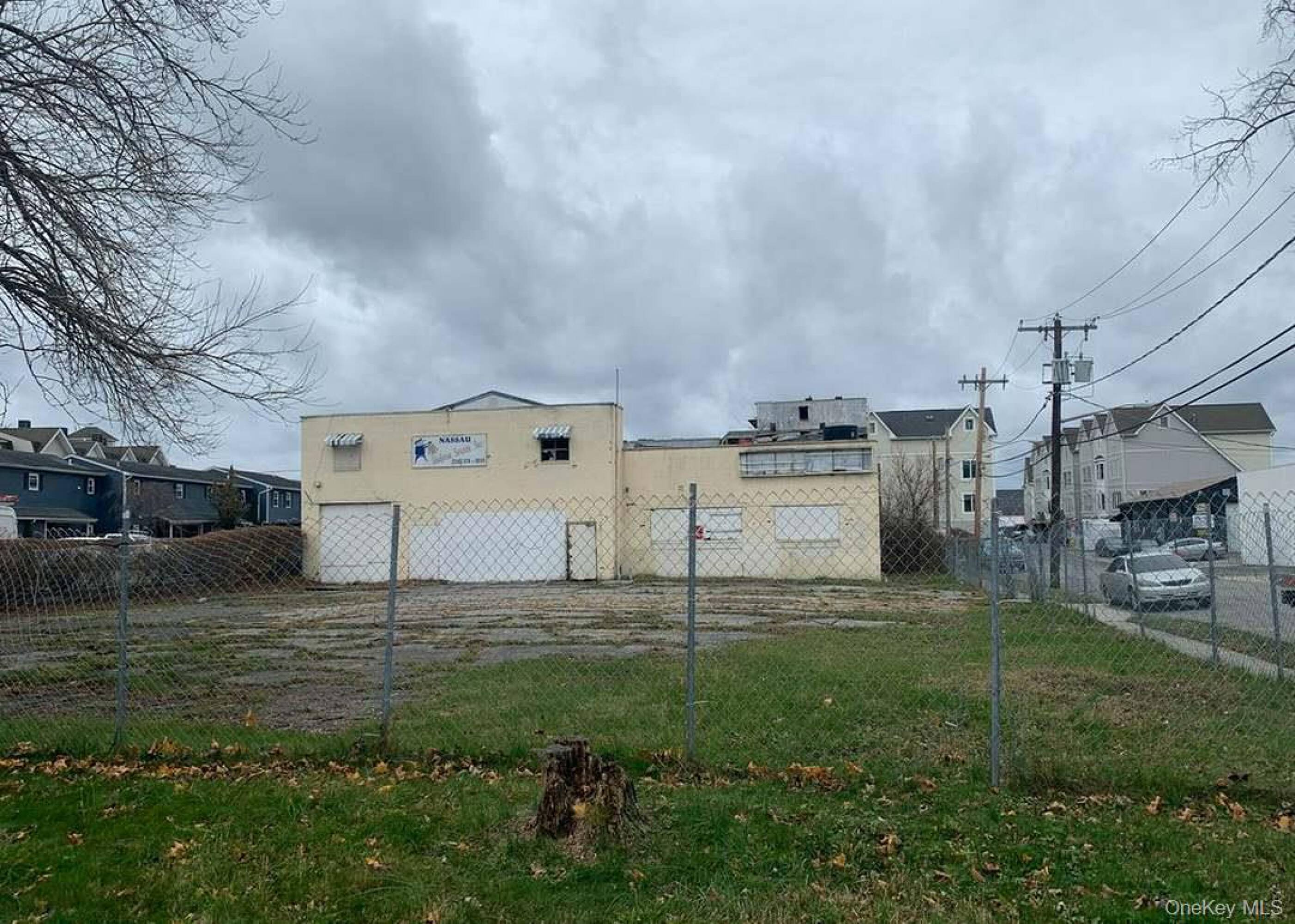 525 Ray Street, Hempstead, NY 11520 | Crexi.com