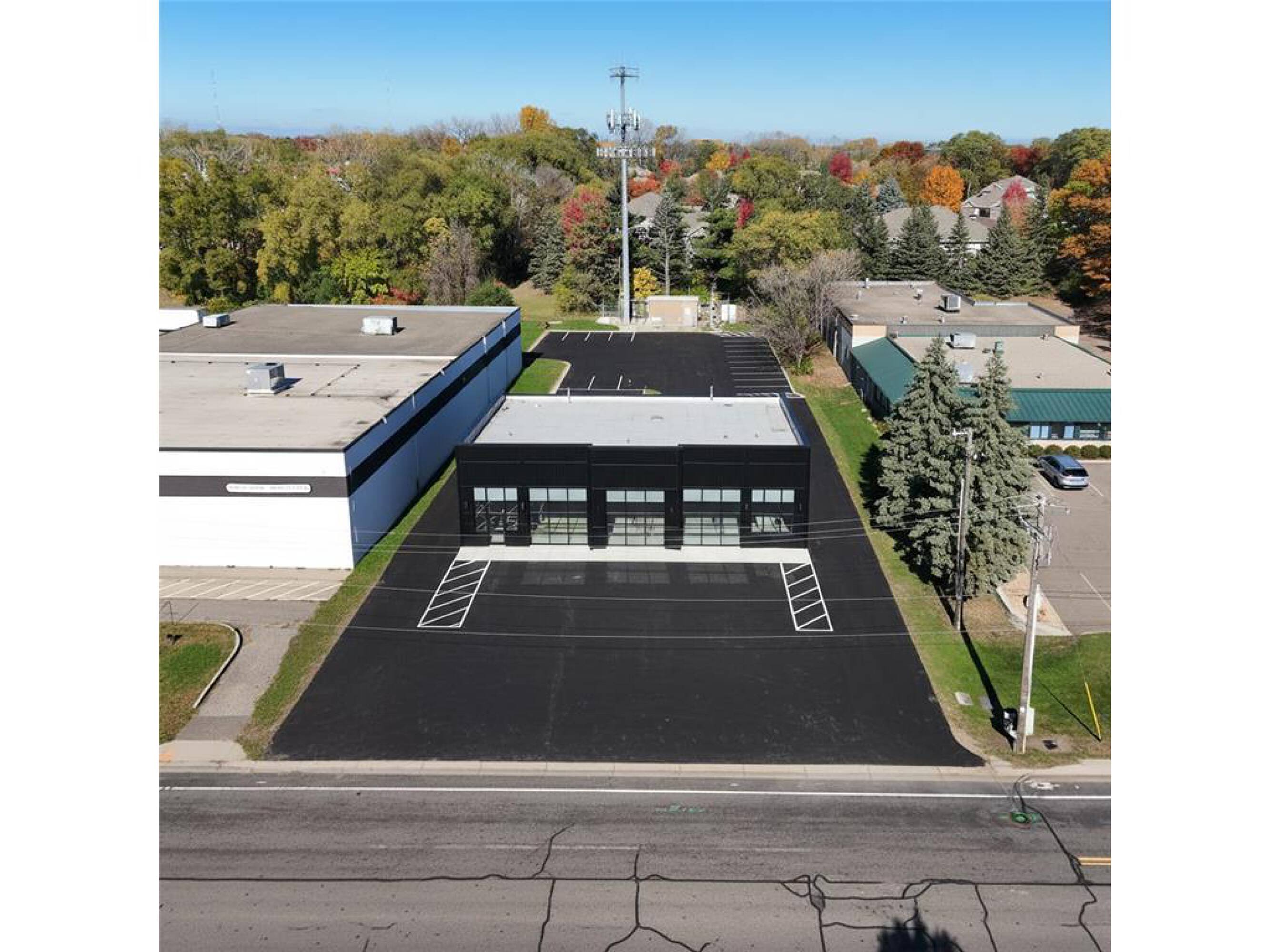 39 W Viking Dr, Little Canada, MN 55117 | Crexi.com
