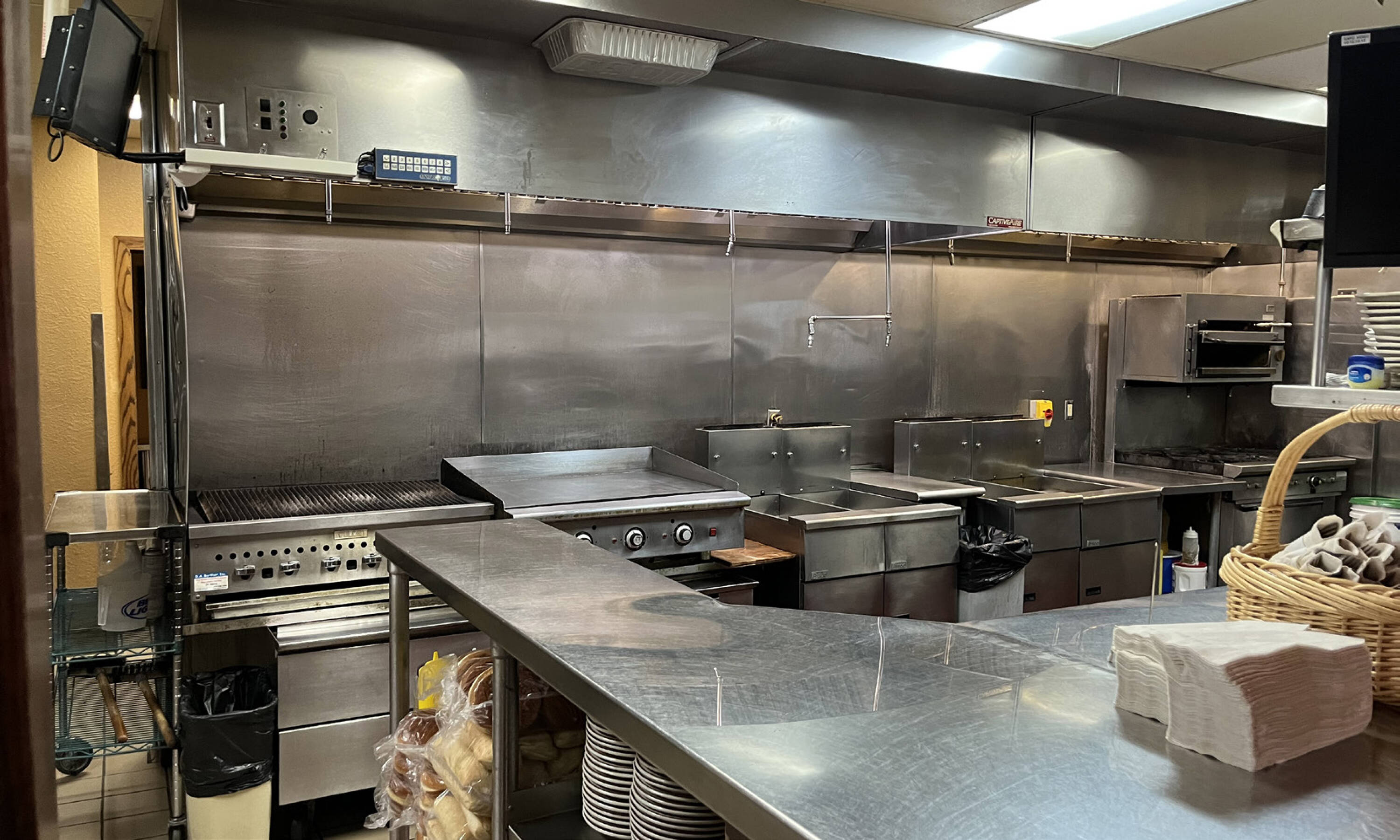 S67W14831 Janesville Road, Muskego, WI 53150 | Crexi.com