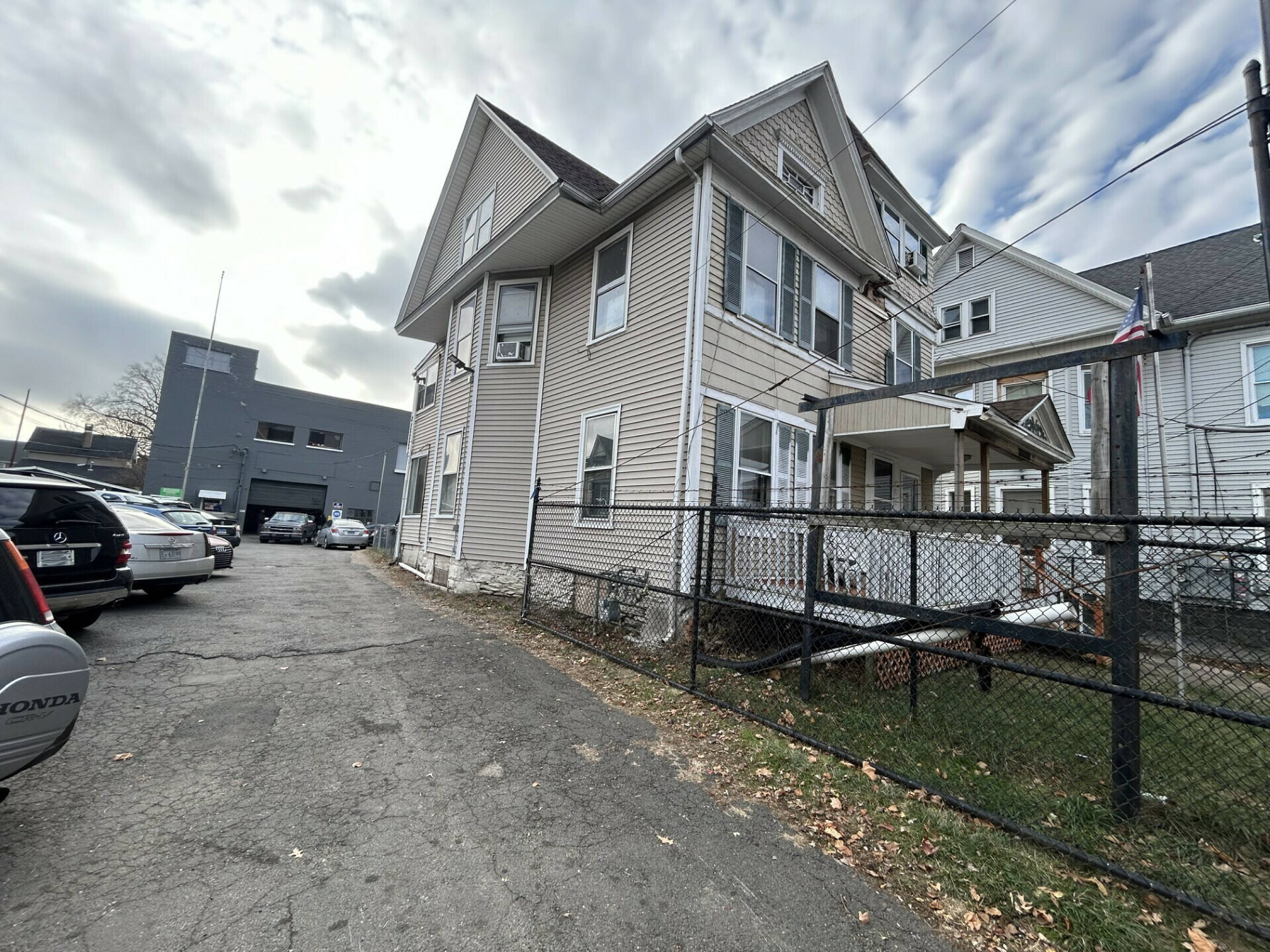 93-105 Wood Ave, Bridgeport, CT 06604 | Crexi.com
