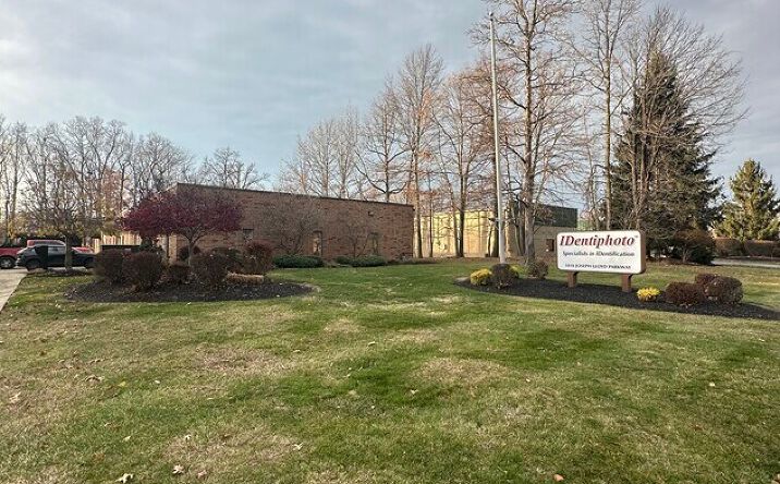 1810 JOSEPH LLOYD PKWY Willoughby OH 44094-8042 APN: 27-B-053-B-00-021 ...