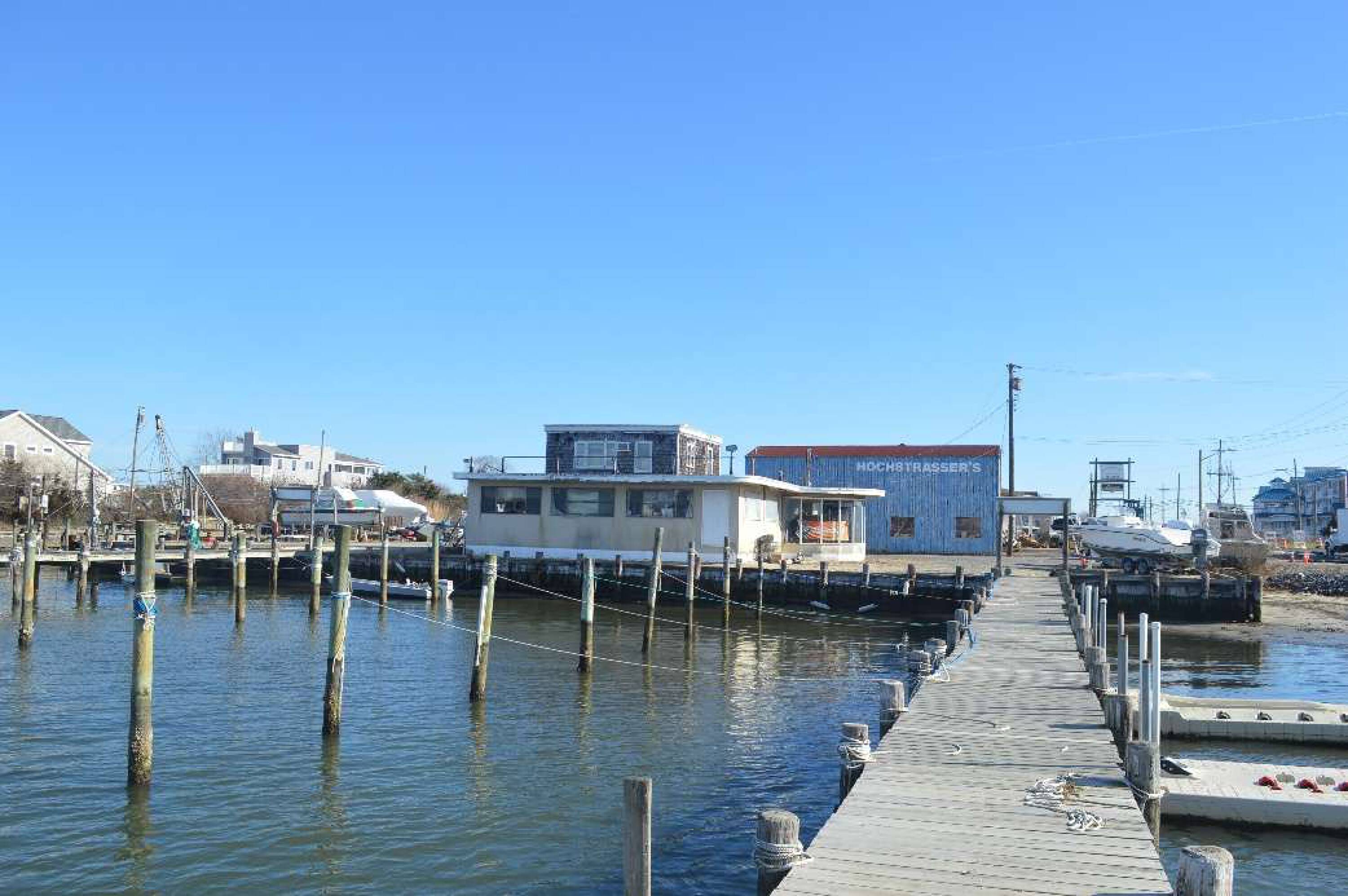 401 W 8th St, Ship Bottom, NJ 08008 | Crexi.com