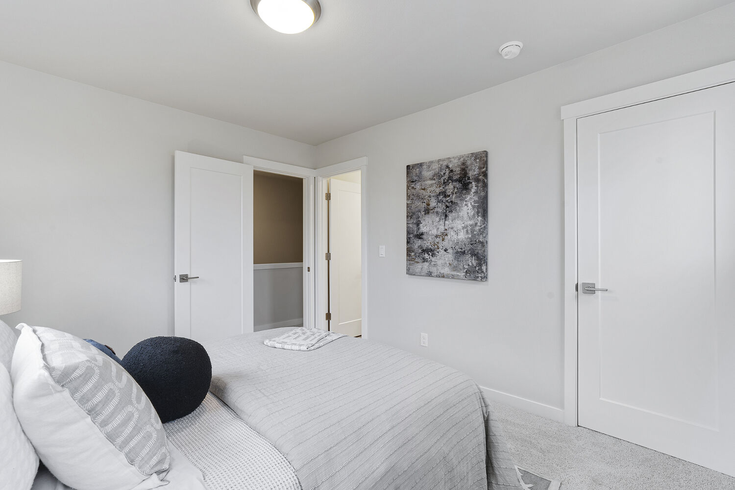 15065 SE Division St, Portland, OR 97236 | Crexi.com