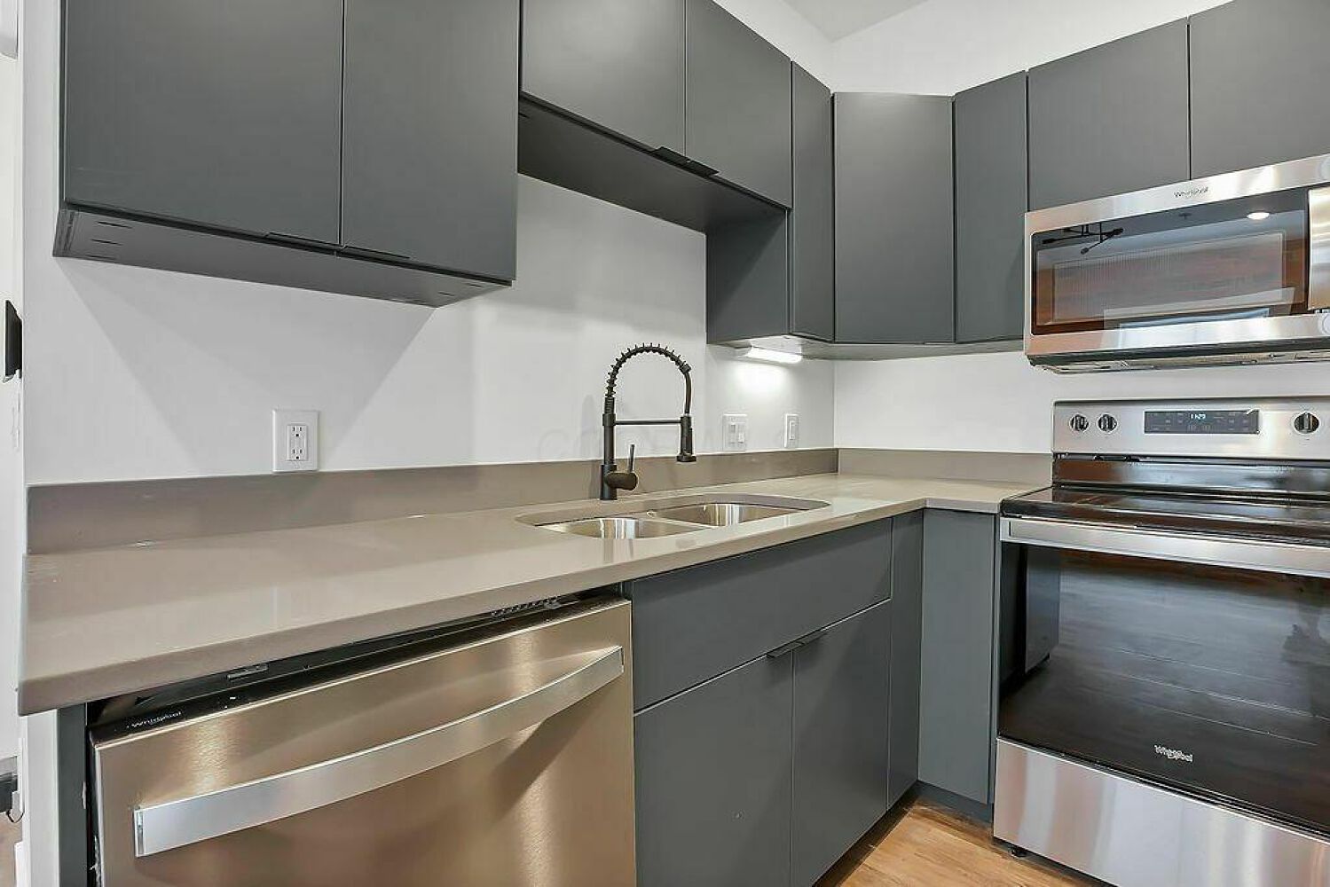 595 East Broad Street, Columbus, OH 43215 | Crexi.com
