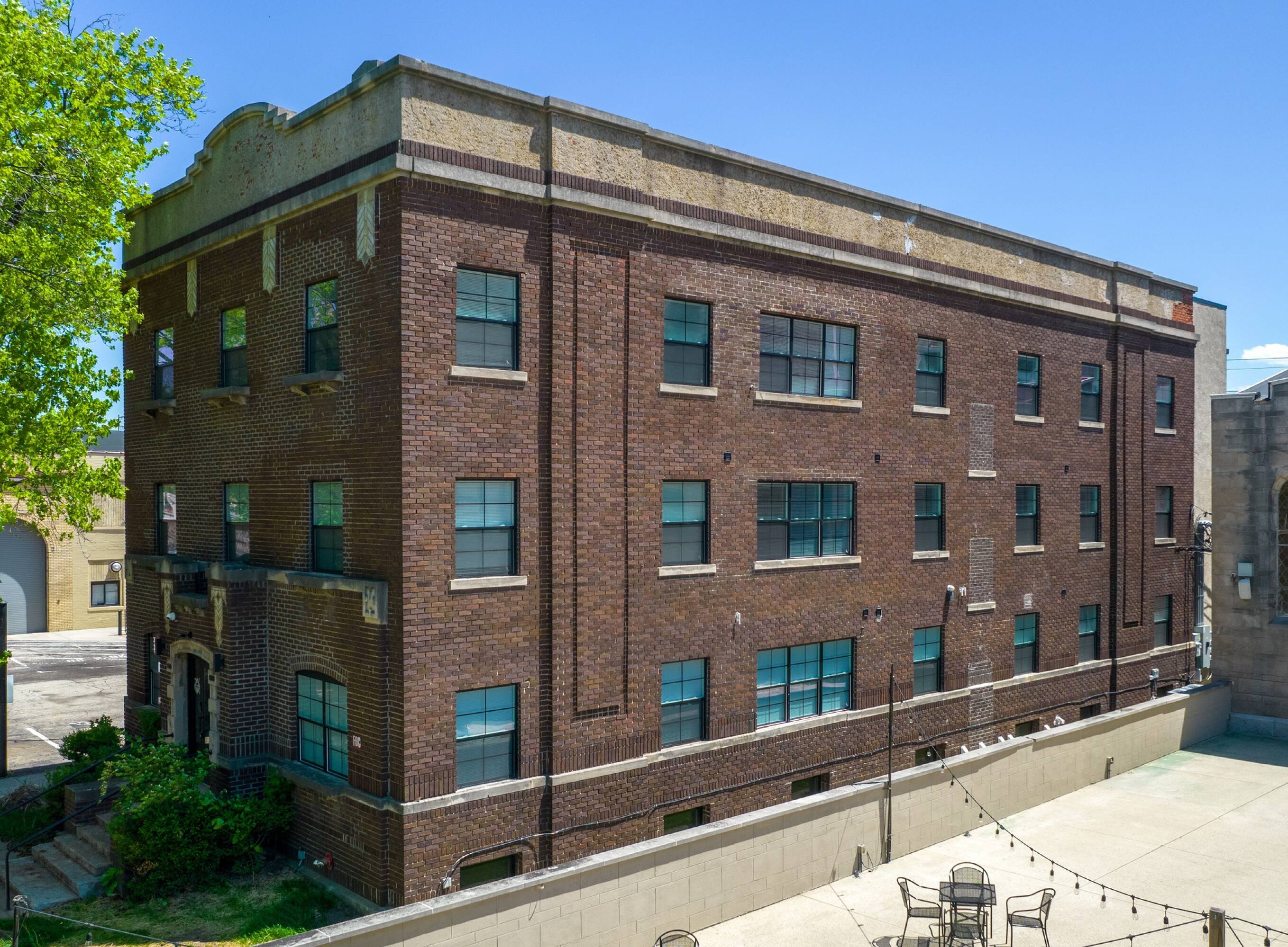 595 East Broad Street, Columbus, OH 43215 | Crexi.com