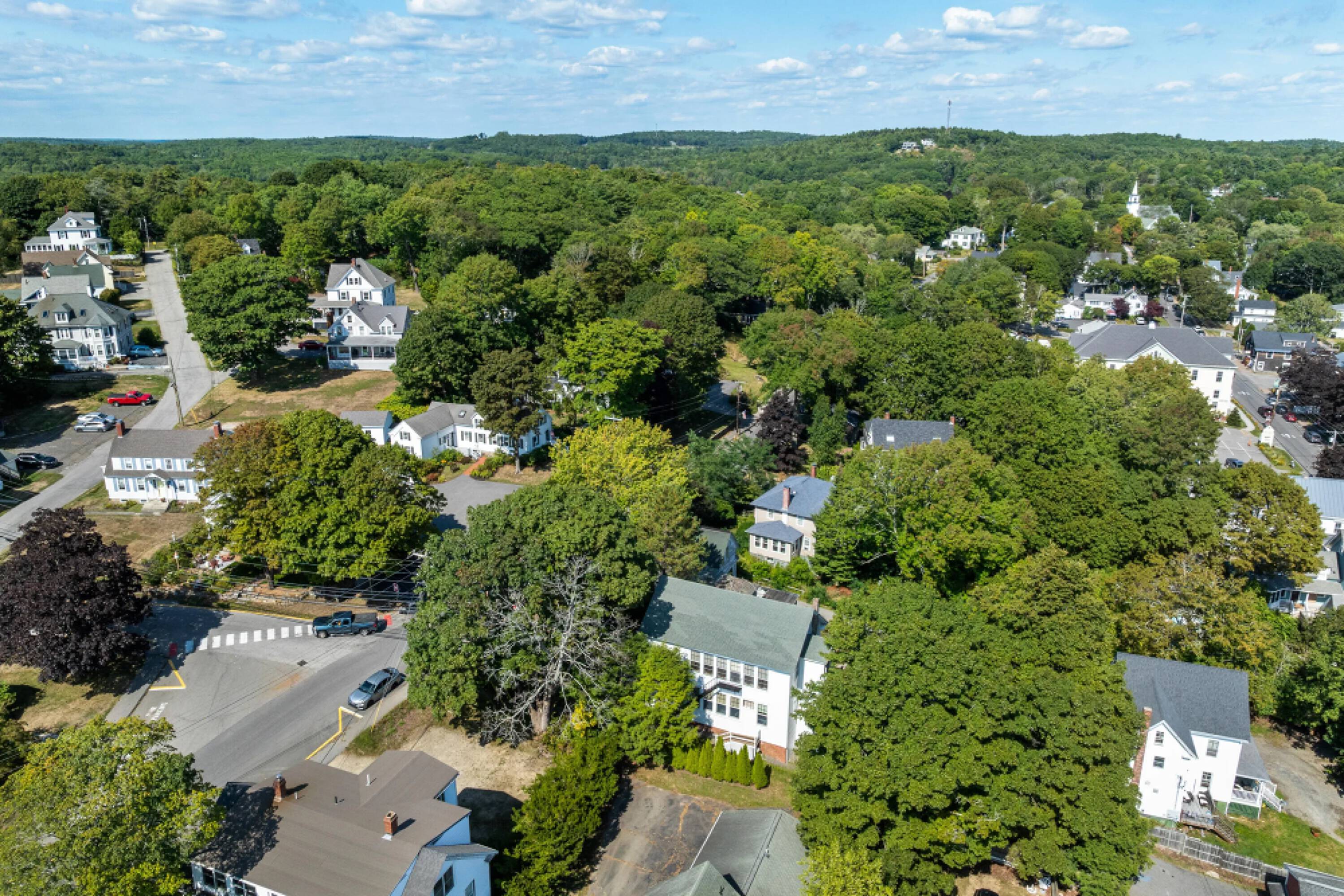25 Oak St, Boothbay Harbor, ME 04538 | Crexi.com