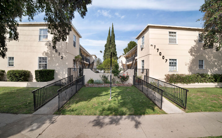 17007 - 17013 Vanowen St, Los Angeles, CA 91406 | Crexi.com