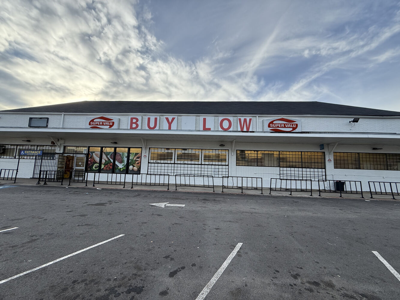 820 JAMES JACKSON PKWY NW Atlanta GA 30318-4541 APN: 14 020800150285 ...